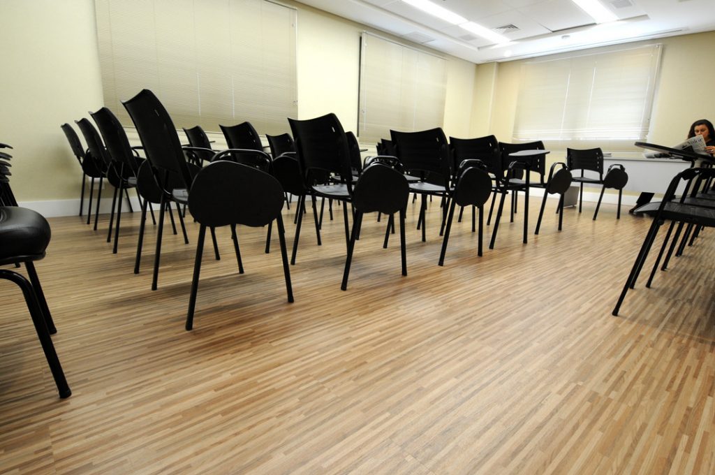 Piso Vinílico Revitech Ecoidea Wood | A TERRA Decorações